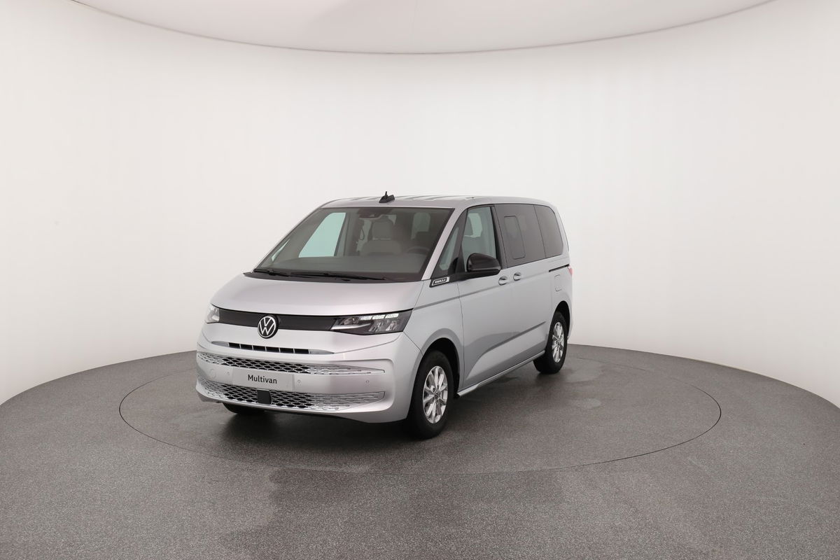 Volkswagen Multivan TDI, DSG | Frontantrieb, reflexsilber met. - The ...